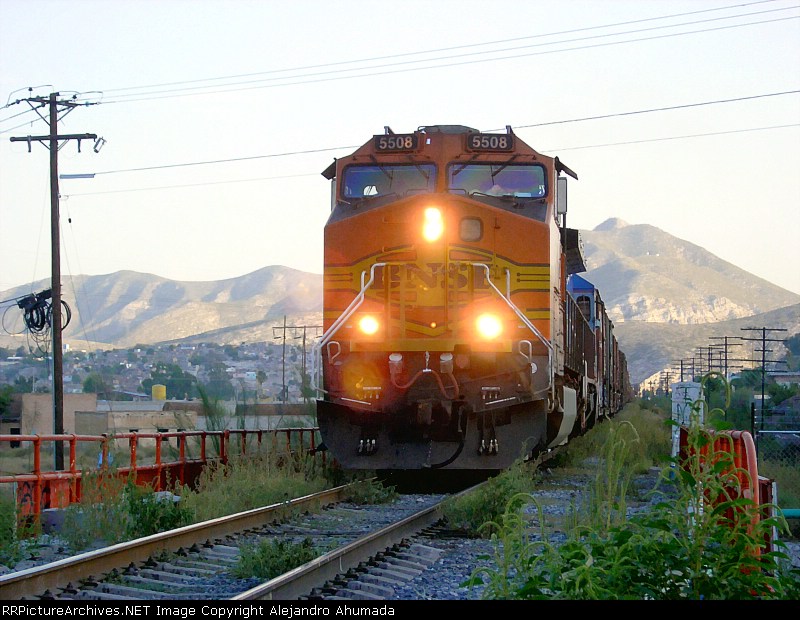 BNSF 5508